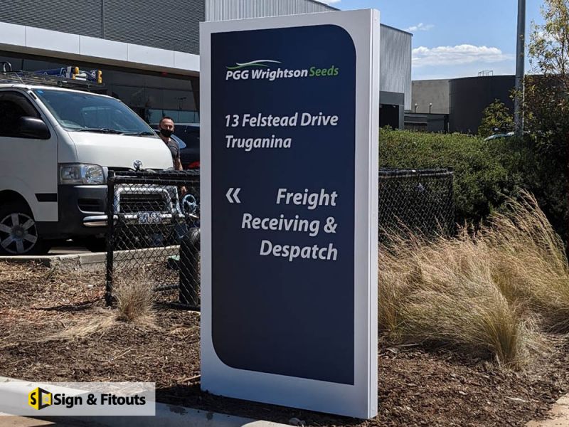 Sign And Fitouts - Pylon & Billboards